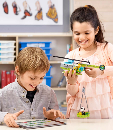 CodeCamp Lego WeDo 2.0 - Coding For Kids